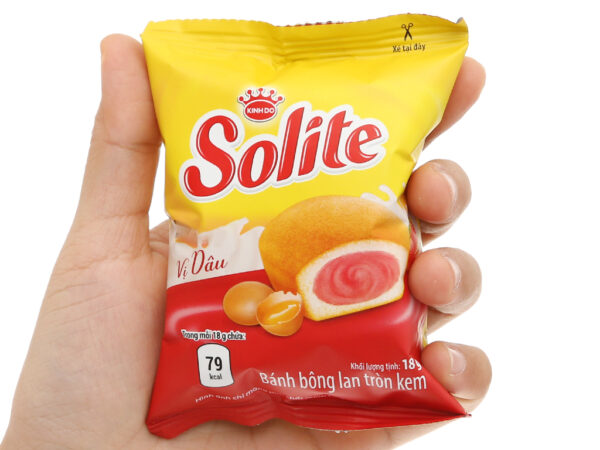BÁNH BÔNG LAN SOLITE VỊ DÂU VÀ BƠ SỮA (HỘP 324G - 18 CÁI)